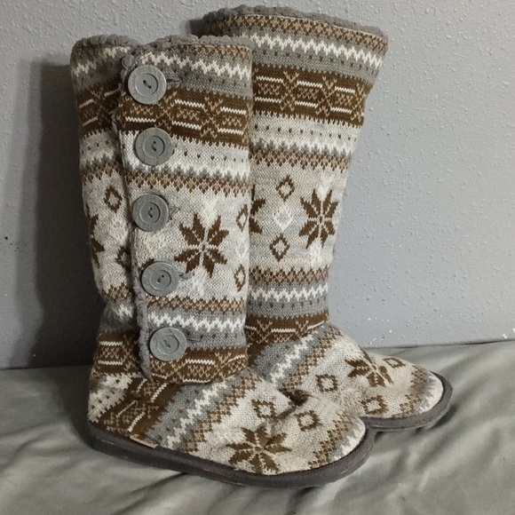 Muk Luks | Shoes | Muk Luks Slippers Boots Size 7 | Poshmark